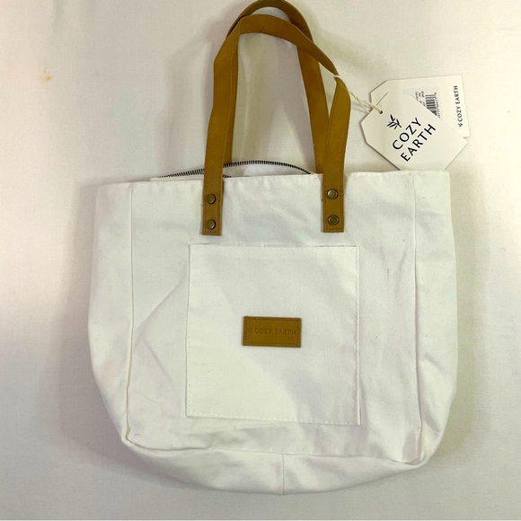 cozy earth | Bags | Cozy Earth White Zippered Canvas Tote Bag | Poshmark